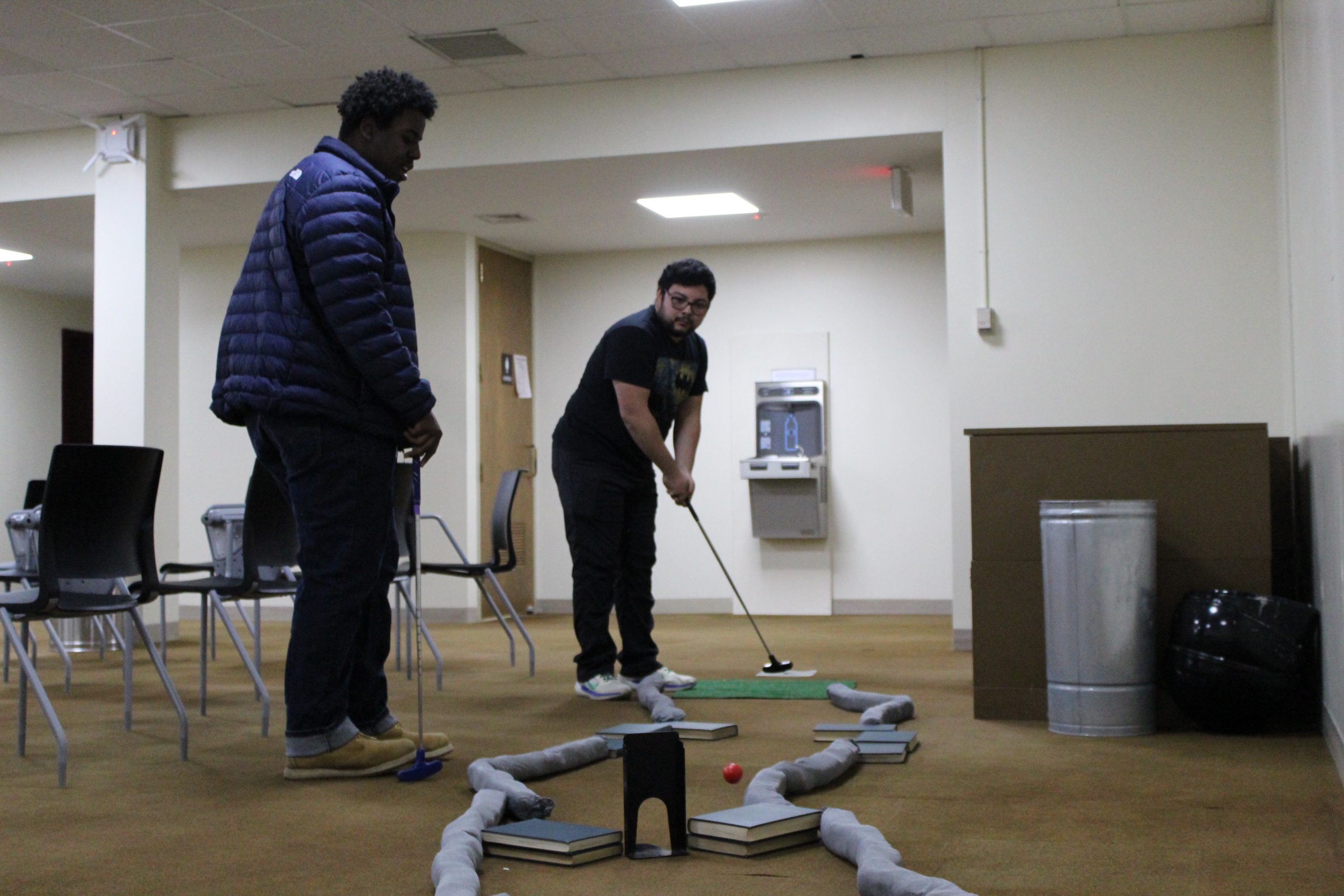 Photos: Library Hosts Mini Golf Event – The Albion College Pleiad Online